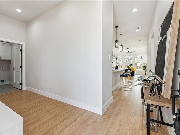 506 Royal St, Cleburne, TX 76031 | MLS #20850577 | Zillow