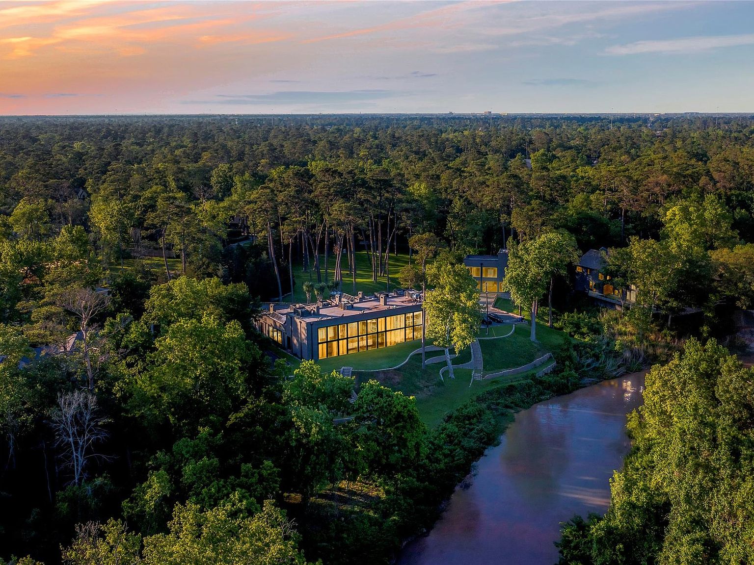 306 Longwoods Ln, Houston, TX 77024 | MLS #3377355 | Zillow