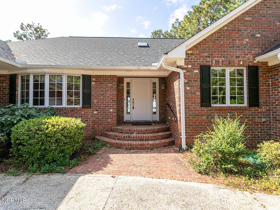 106 Mace Point, West End, NC 27376 | Zillow