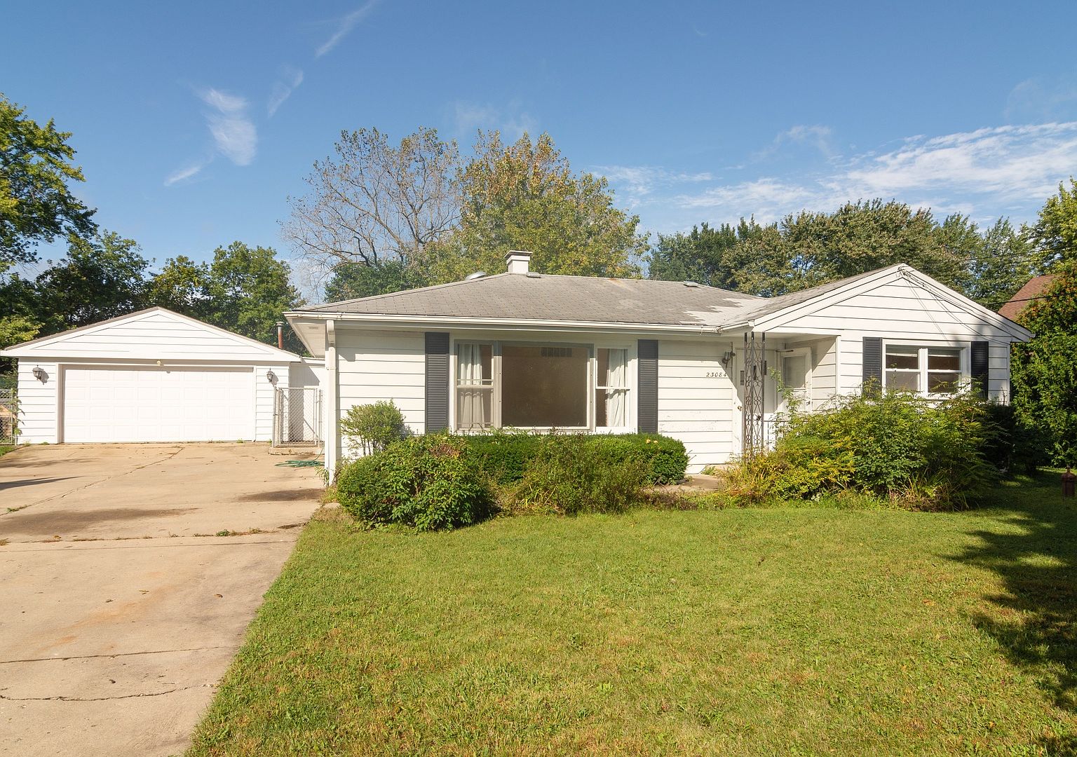 23084 N Prairie Ln, Prairie View, IL 60069 | Zillow