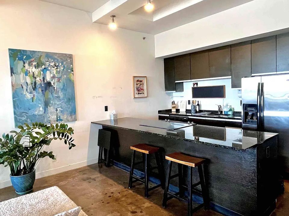 2323 Victory Ave Dallas TX | Zillow