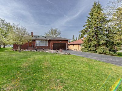 138 Cherry Ln, Seven Hills, OH 44131 | MLS #4447675 | Zillow