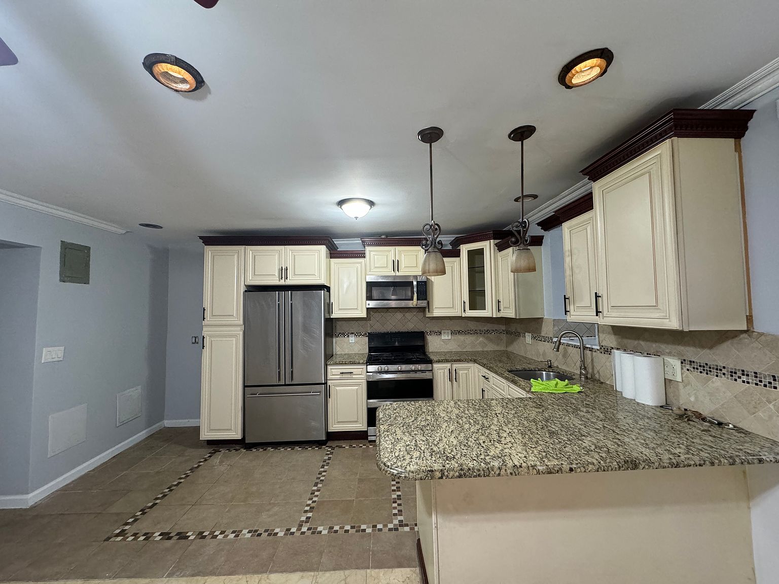 84 Elliott Ave #1, Yonkers, NY 10705 | Zillow