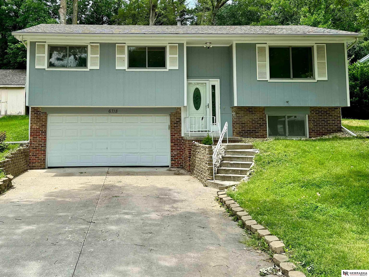 6718 N 65th Ave, Omaha, NE 68152 | Zillow