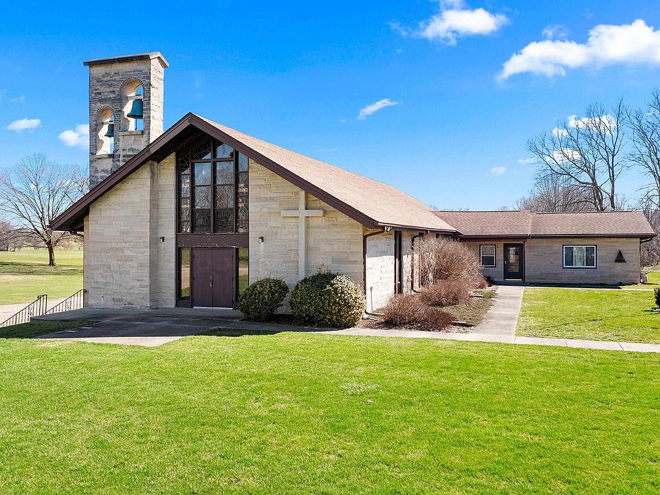 411 E Parkside Dr, Washburn, IL 61570 | Zillow