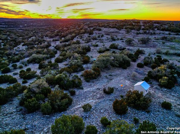 Rocksprings Tx Real Estate Rocksprings Tx Homes For Sale Zillow