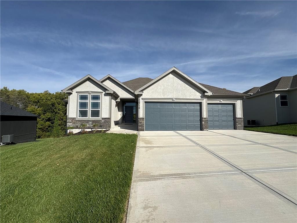 12710 NW Bittersweet Dr, Platte City, MO 64079 | MLS #2495506 | Zillow