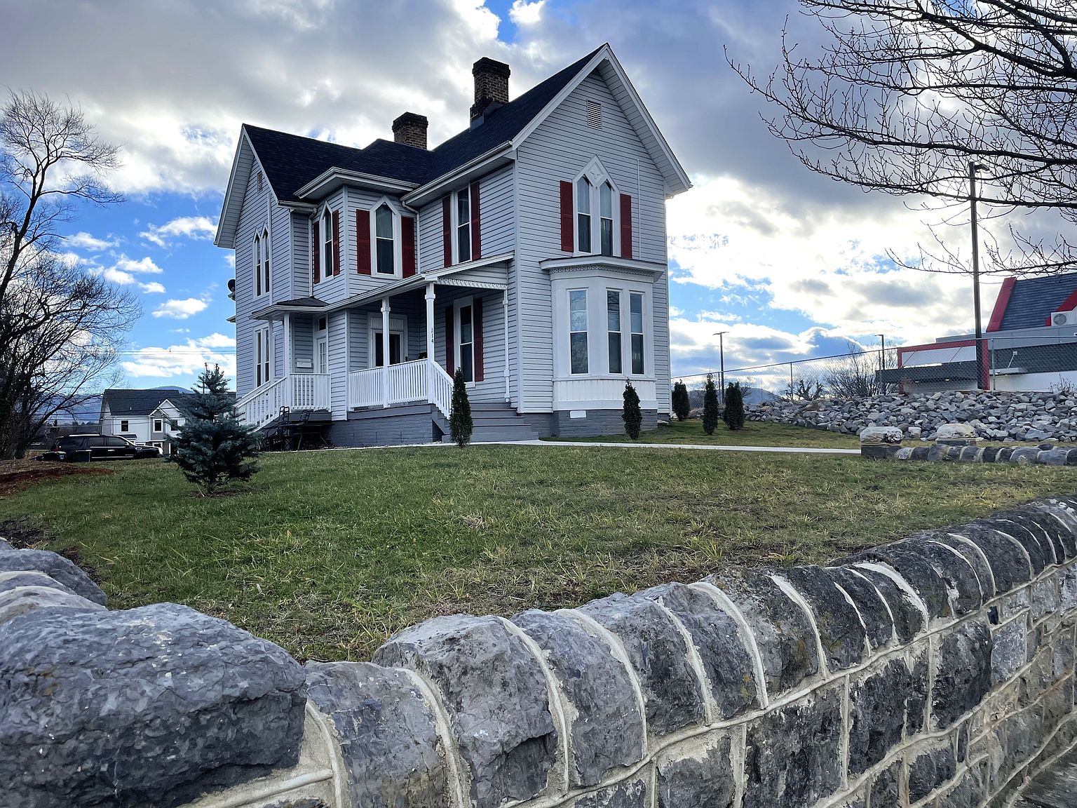 118-118 W Main St, Salem, VA 24153 | Zillow