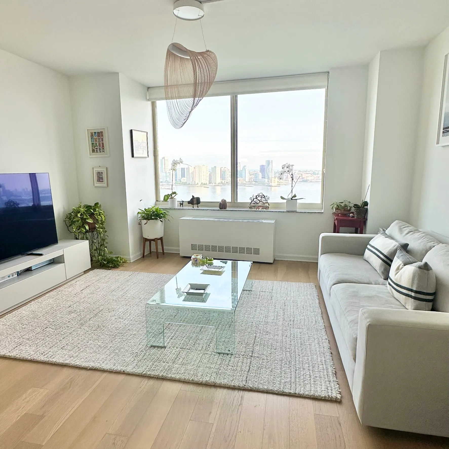 400 Chambers Street #28E in Battery Park City, Manhattan | StreetEasy