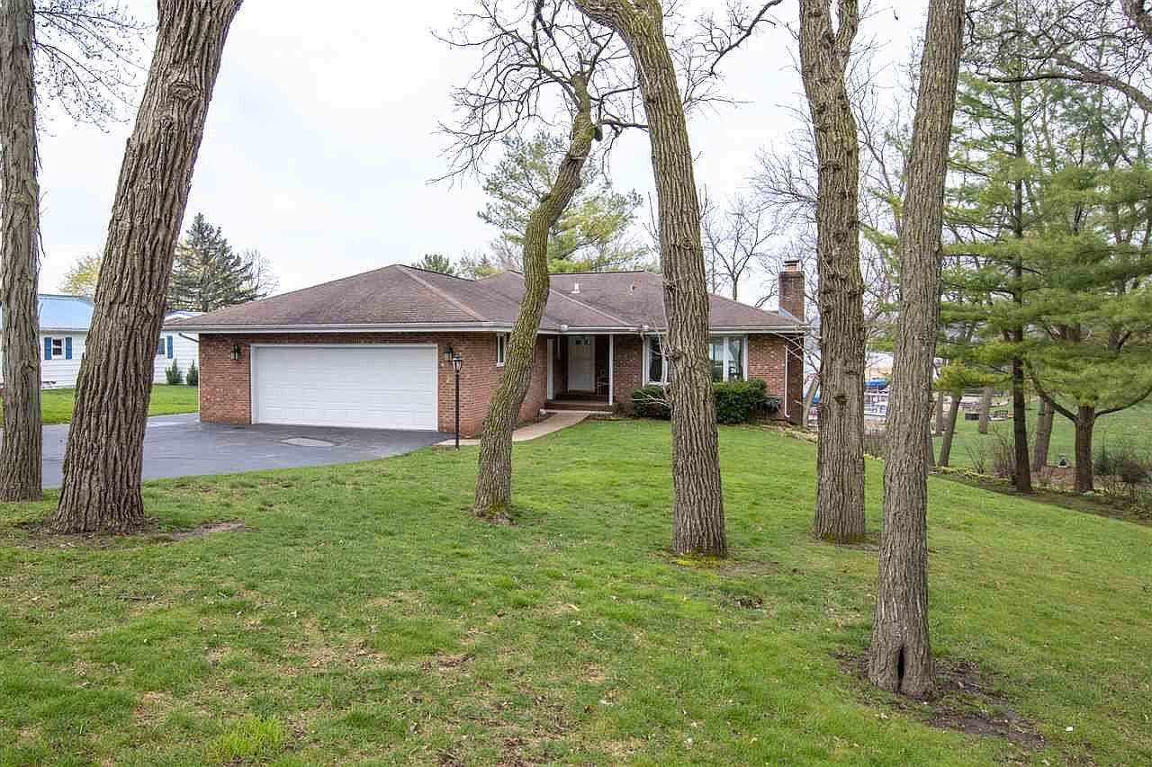 1543 Pier Dr, Davis, IL 61019 | Zillow