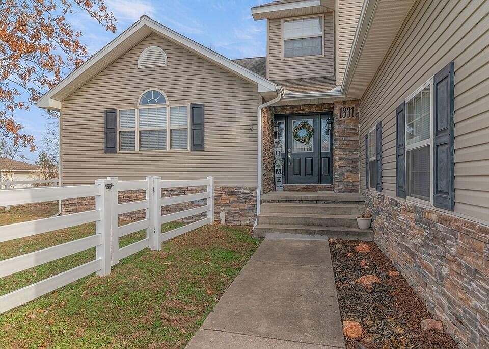 1331 Fox Ridge Lane, Neosho, MO 64850 | Zillow