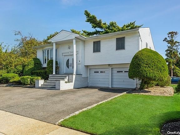 2769 Clubhouse Rd, Merrick, NY 11566 | MLS #3436461 | Zillow