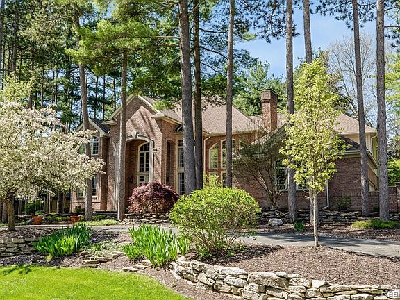 5468 River Ridge Dr, Brighton, MI 48116 | MLS #20240028266 | Zillow
