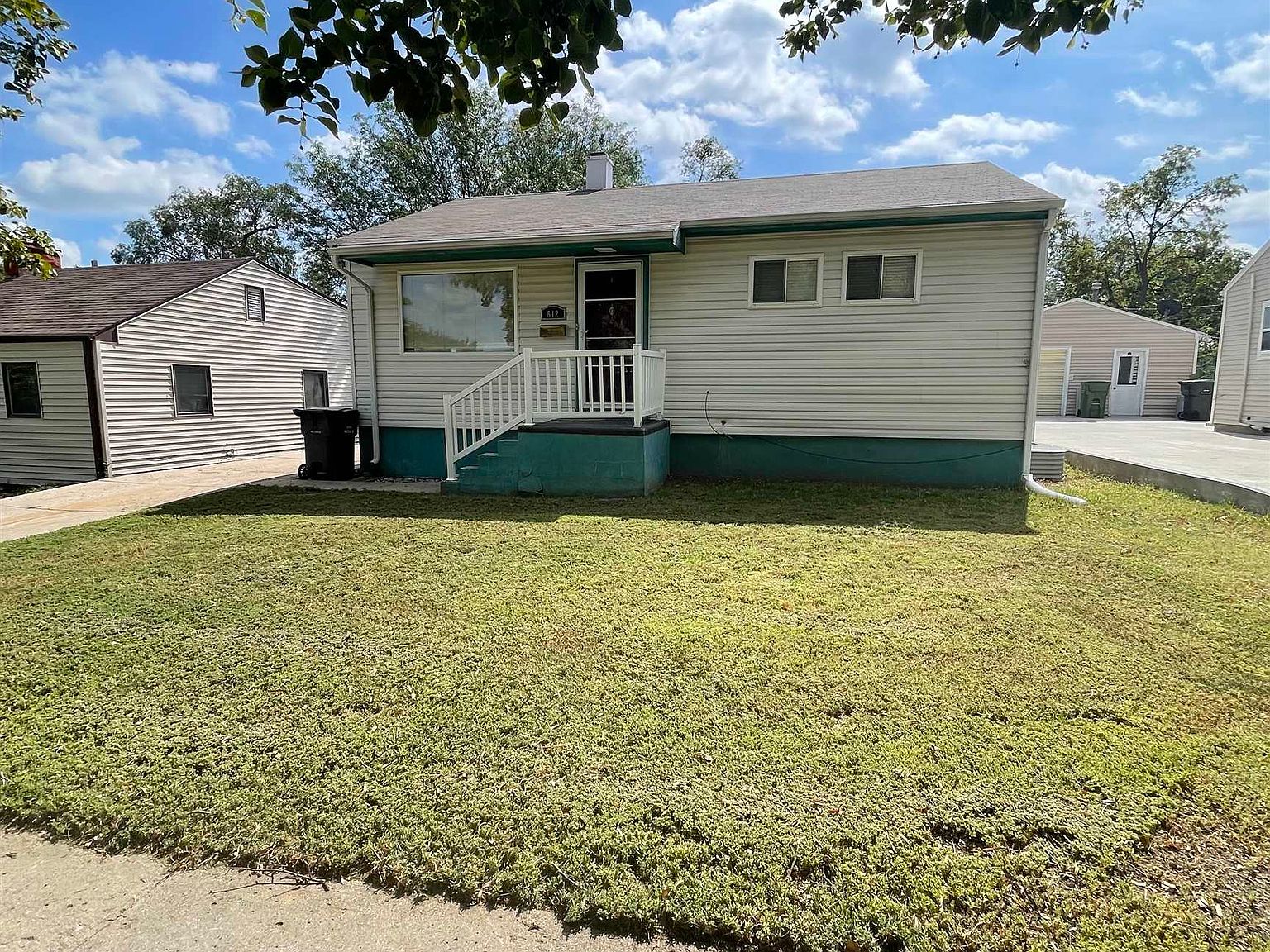 812 W K St, Mc Cook, NE 69001 | MLS #33138 | Zillow