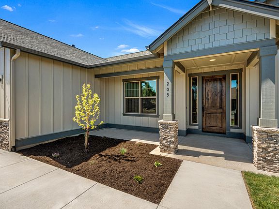 205 NW Saddle Ridge Loop, Prineville, OR 97754 | MLS #220182028 | Zillow
