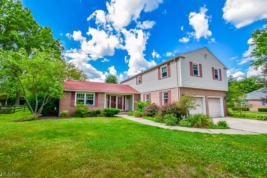 1935 Red Coach Rd NW, North Canton, OH 44720 | MLS #4472677 | Zillow