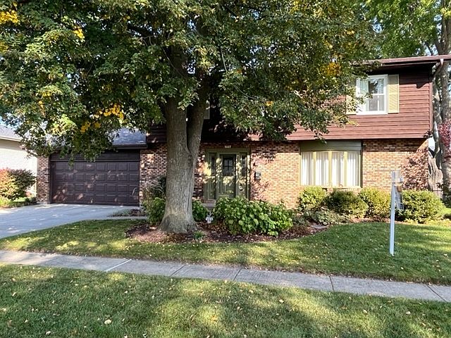 1217 Carrie Ave, Rochelle, IL 61068 | Zillow