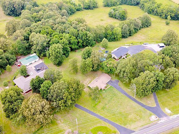 1097 Us Highway 60 W, Ledbetter, KY 42058 | Zillow