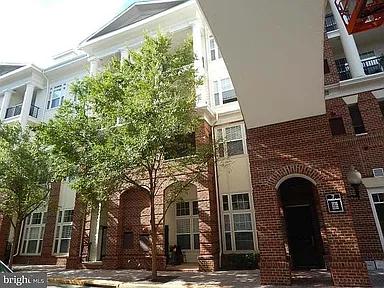 Colonnade At Kentlands - 7 Granite Pl Gaithersburg MD | Zillow