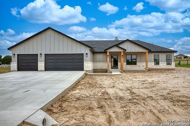 109 Hidden Ranch Cove, Floresville, TX 78114 | MLS #1753305 | Zillow