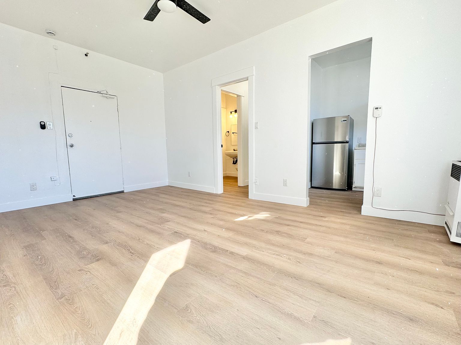 1110 S Lake St #202A, Los Angeles, CA 90006 | Zillow