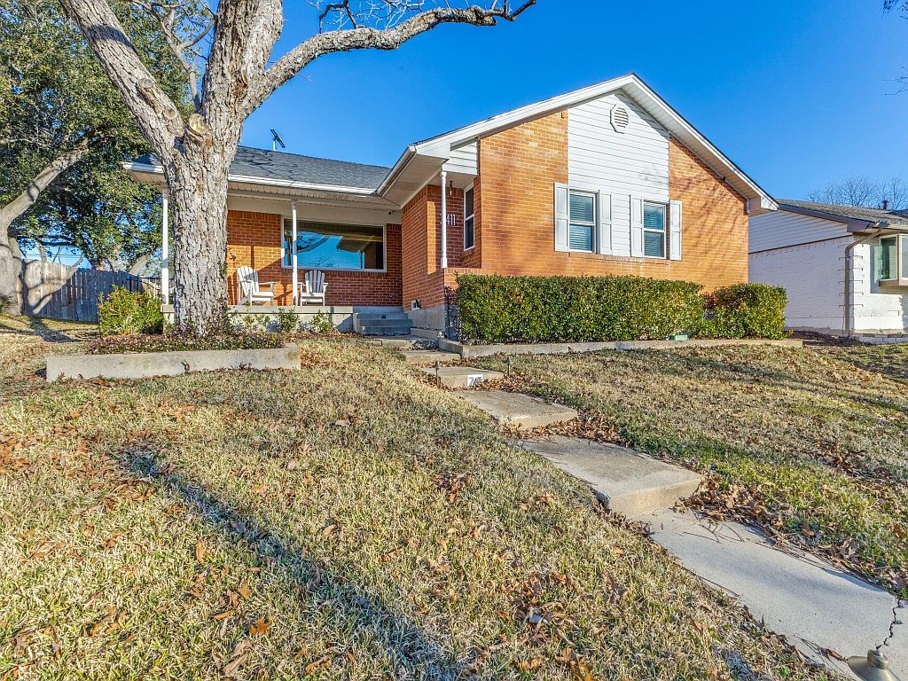 2411 Springhill Dr, Dallas, TX 75228 | Zillow
