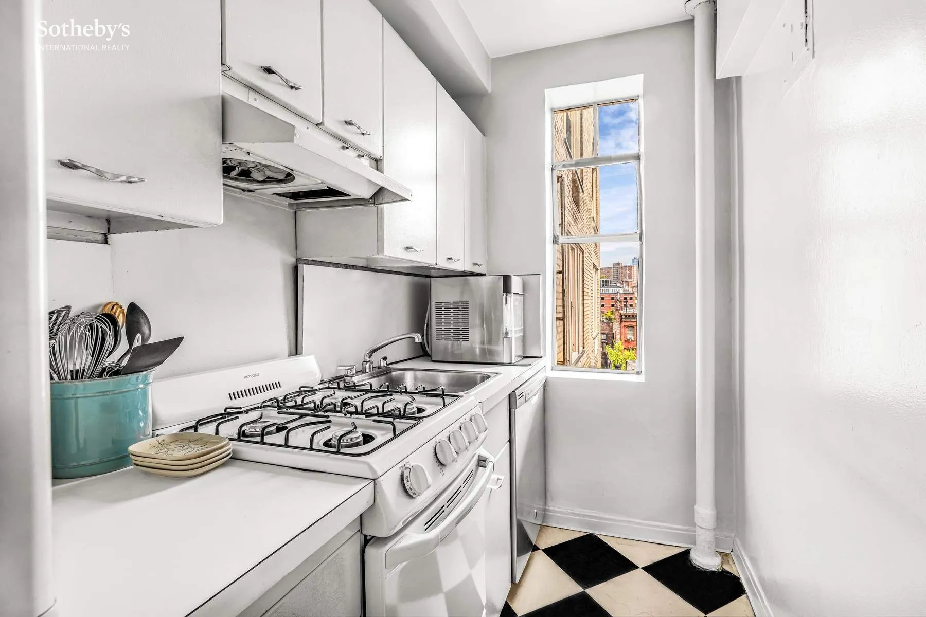 299 West 12th Street #7GH in West Village, Manhattan | StreetEasy