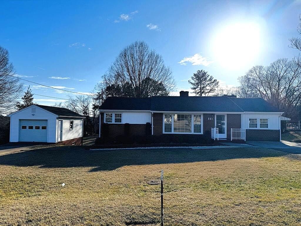221 Stuart Ridge Rd, Martinsville, VA 24112 | Zillow