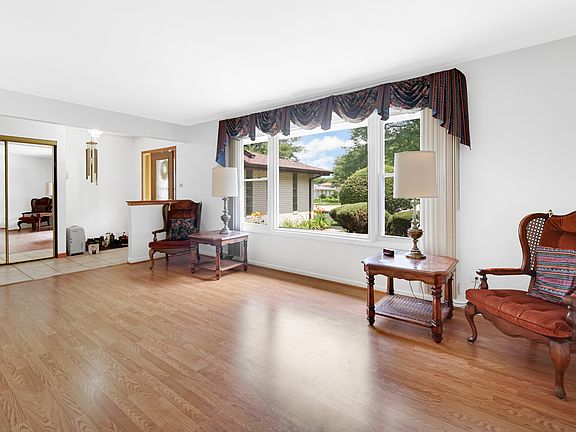 642 Willow Rd, Matteson, IL 60443 | MLS #11894314 | Zillow