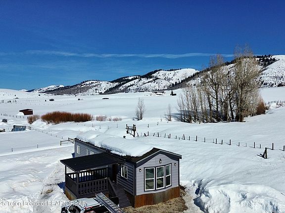 10 Chaparro Ln, Grover, WY 83122 | MLS #25-311 | Zillow