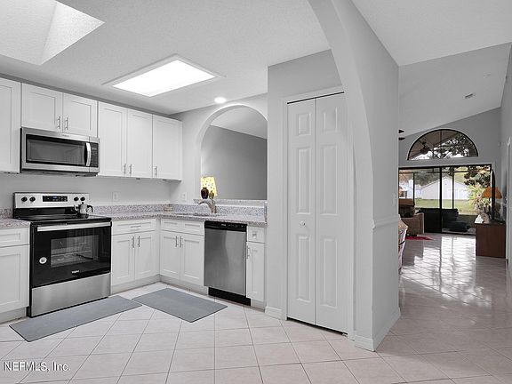 2840 LANTANA LAKES Drive E, Jacksonville, FL 32246 | Zillow