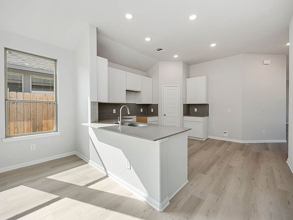 25327 Yellowbells Pl, Montgomery, TX 77316 | Zillow