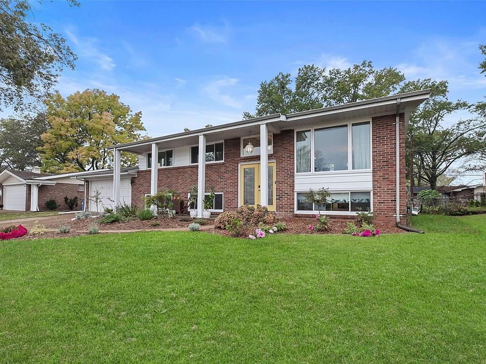 4243 Ashwick Ter, Saint Louis, MO 63128 | Zillow