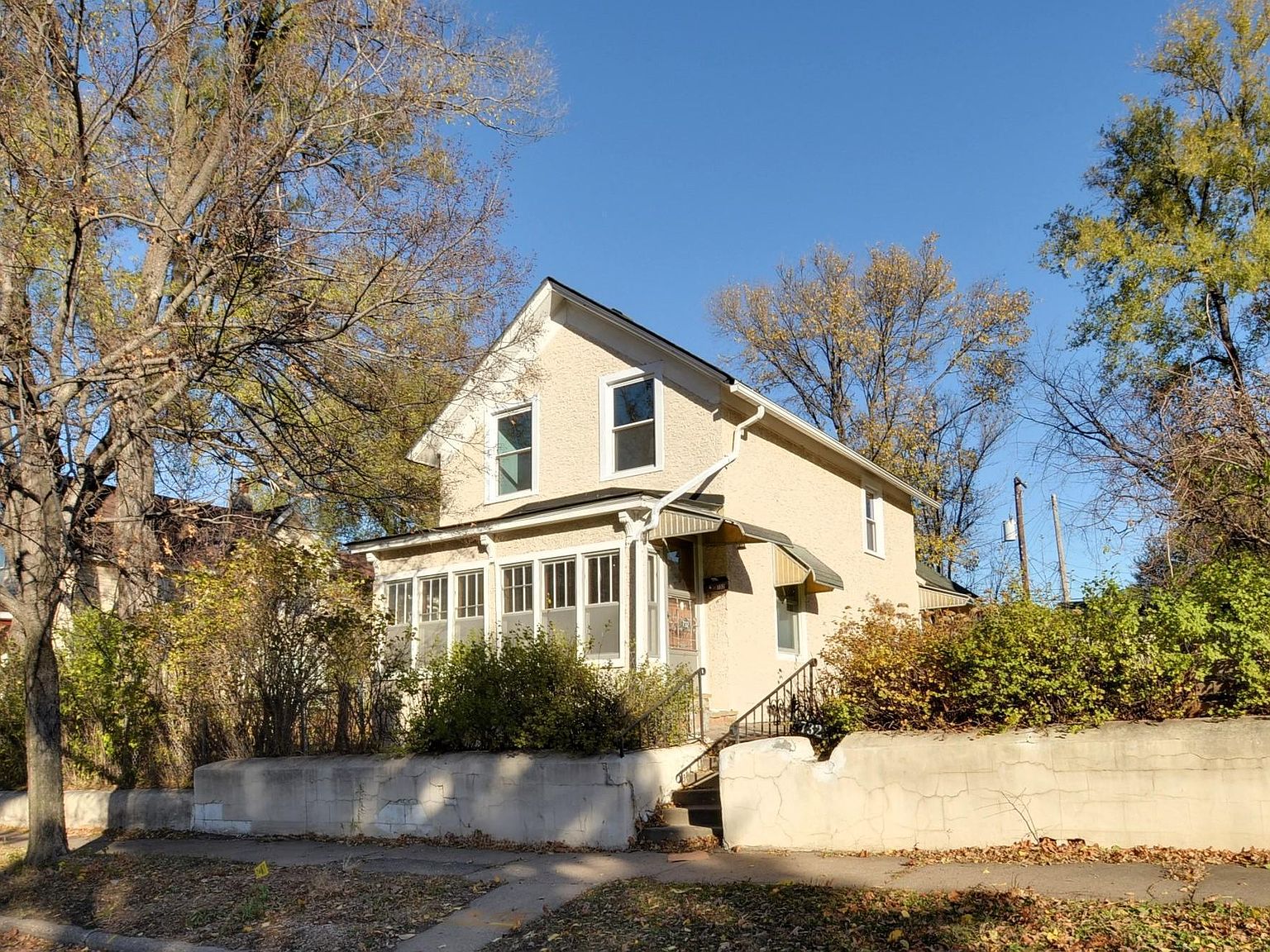 732 Burr St, Saint Paul, MN 55130 | Zillow