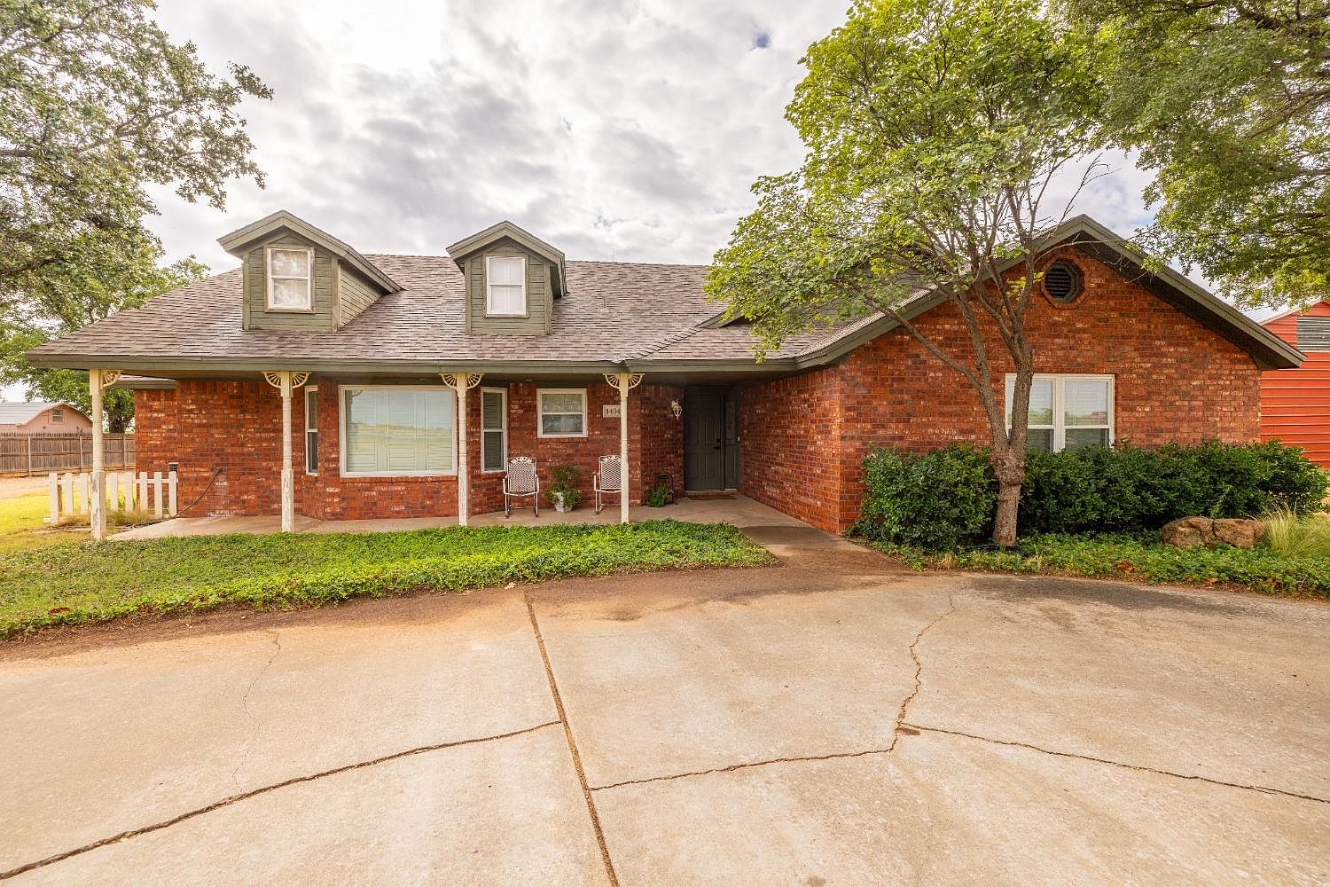 1404 Arnett St, Ropesville, TX 79358 | Zillow