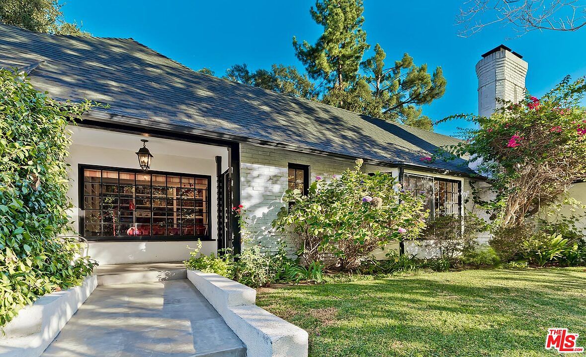 2270 N Bowmont Dr, Beverly Hills, CA 90210 | Zillow