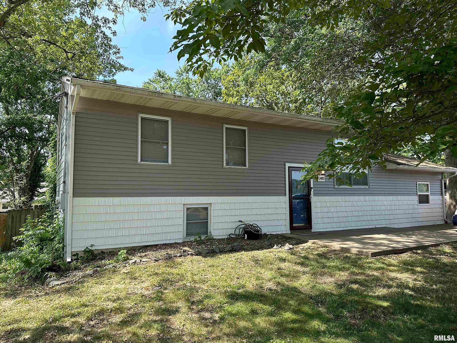 2403 Illinois Ave, Murphysboro, IL 62966 | Zillow