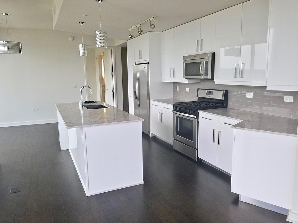 730 E 3rd St, Austin, TX 78701 | Zillow