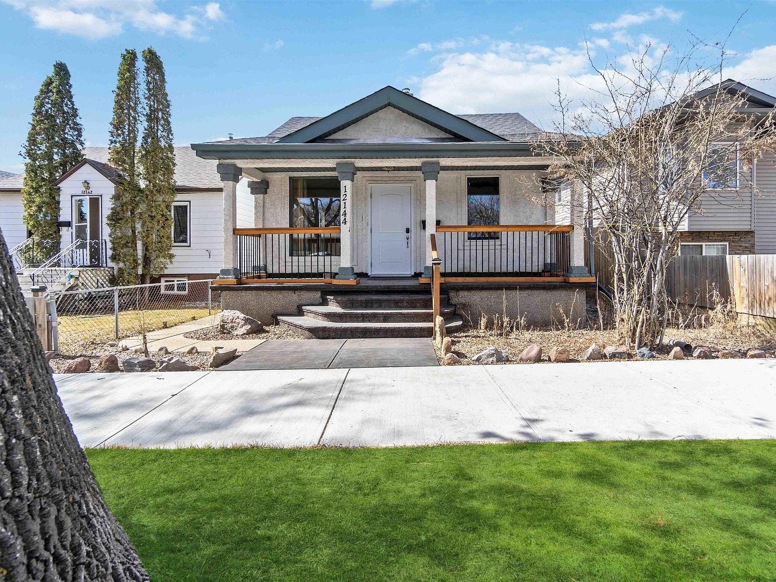 12144 92nd St NW, Edmonton, AB T5G 1B2 | MLS #E4382043 | Zillow