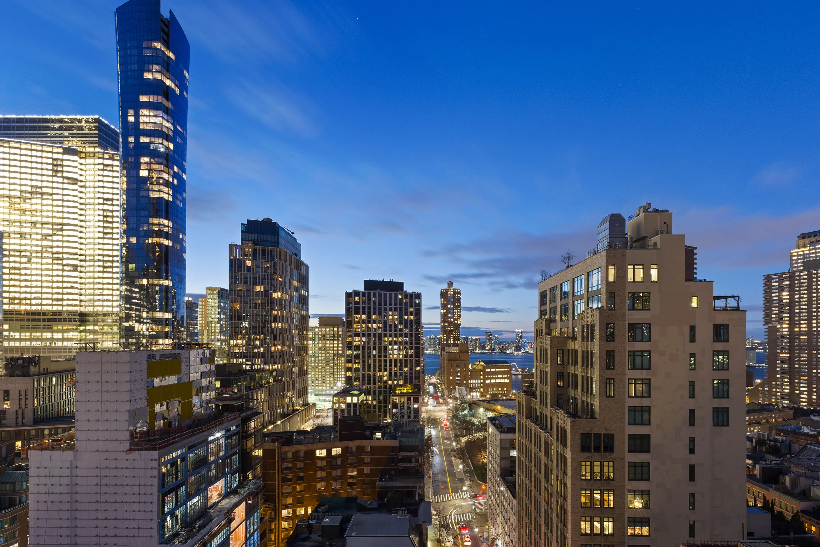 90 West Broadway #11 in Tribeca, Manhattan | StreetEasy