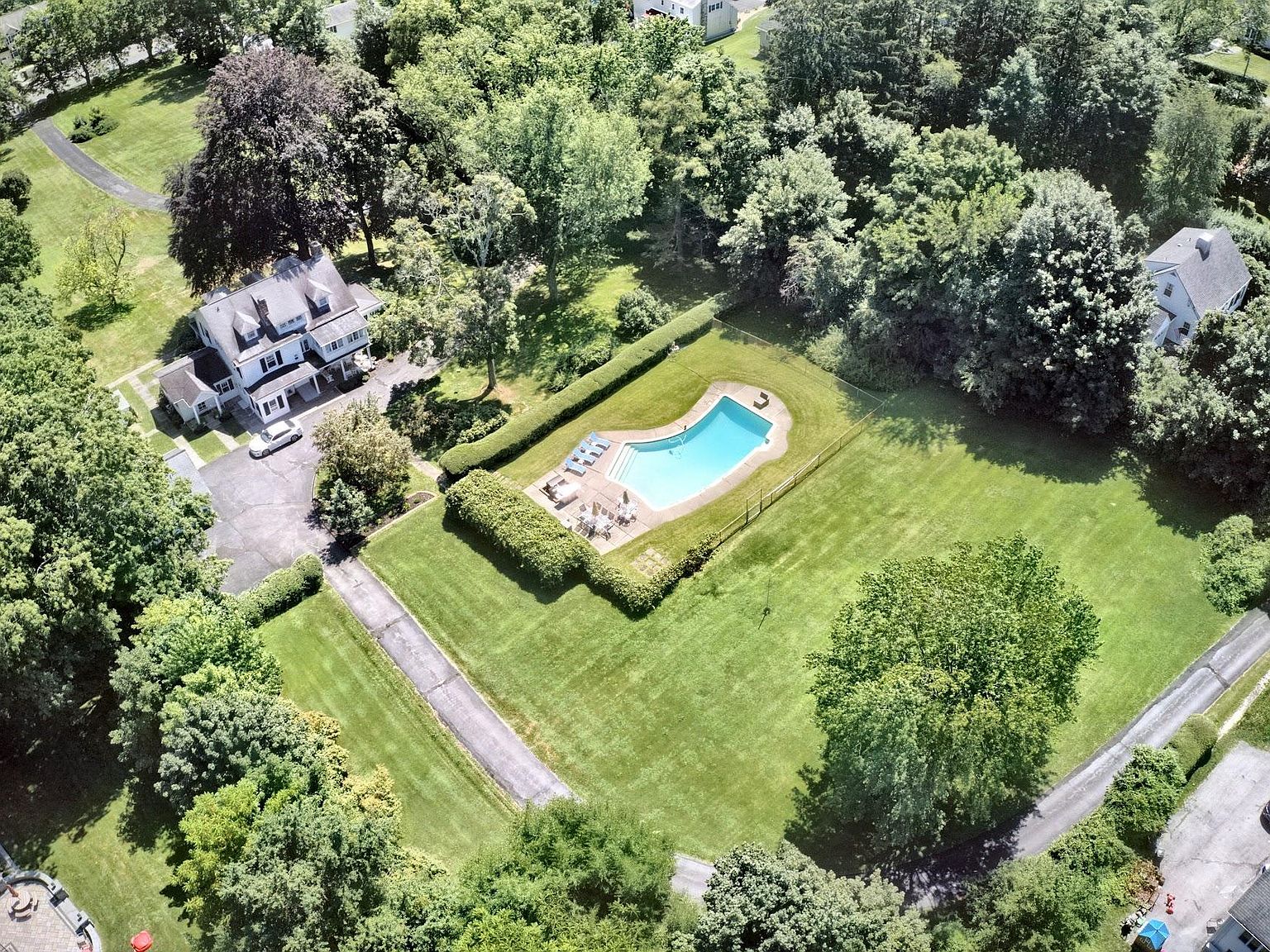 9 Crescent Pl, Monroe, NY 10950 | Zillow