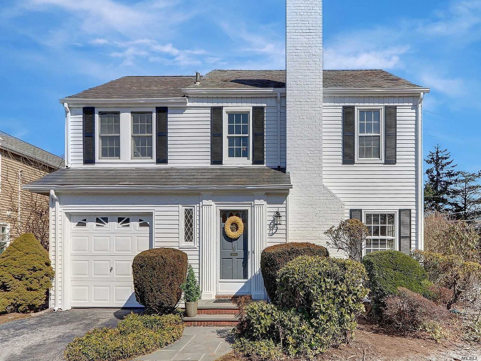 31 Russell Rd, Garden City, NY 11530 | Zillow