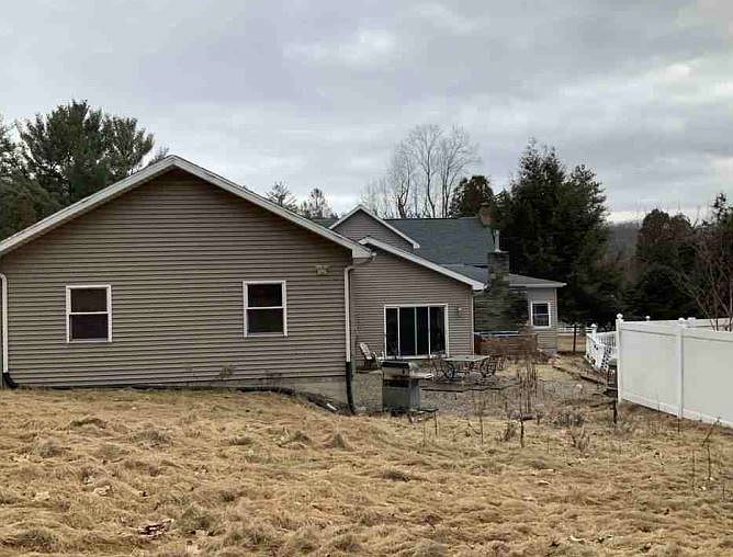 310 Lockville Rd, Harding, PA 18643 | Zillow