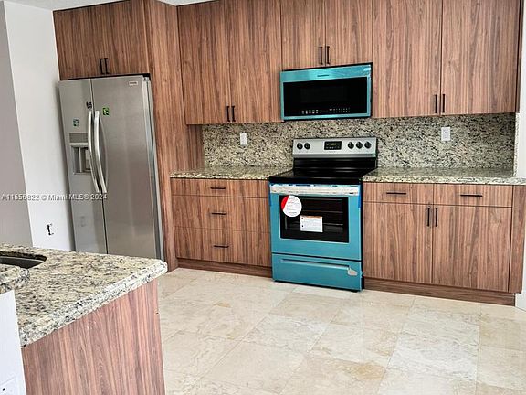 9852 SW 158th Ct, Miami, FL 33196 | Zillow