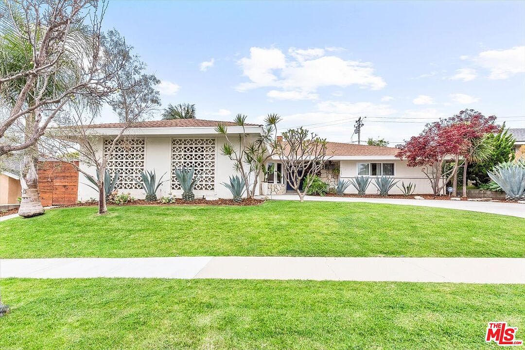 5235 S Garth Ave, Los Angeles, CA 90056 | Zillow