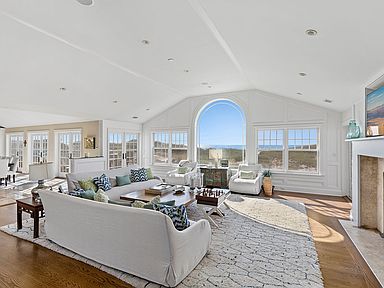 2056 Montauk Hwy, Amagansett, NY 11930 | Zillow