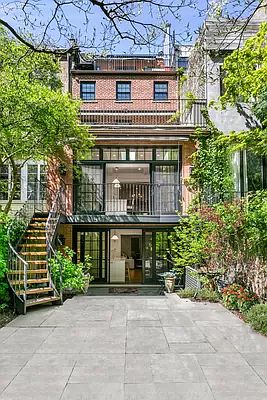 32 Perry St, New York, NY 10014 | Zillow