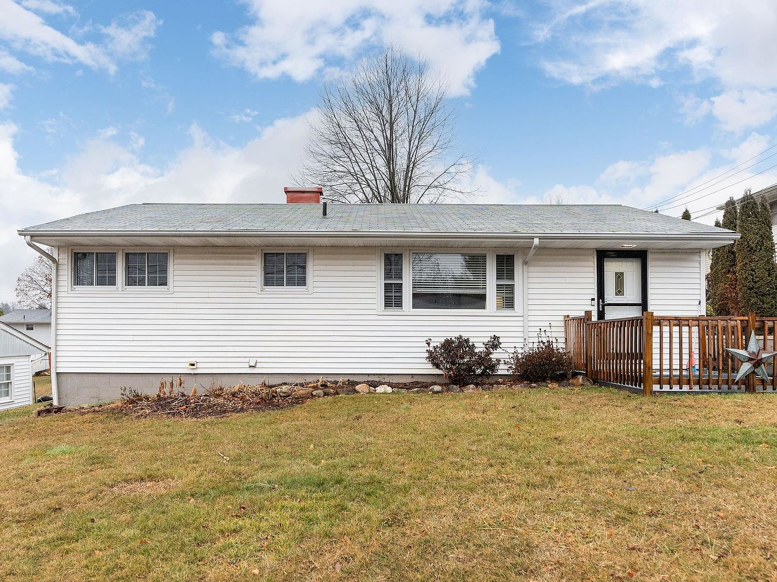 2520 N Sharlaine Dr, Staunton, VA 24401 | Zillow