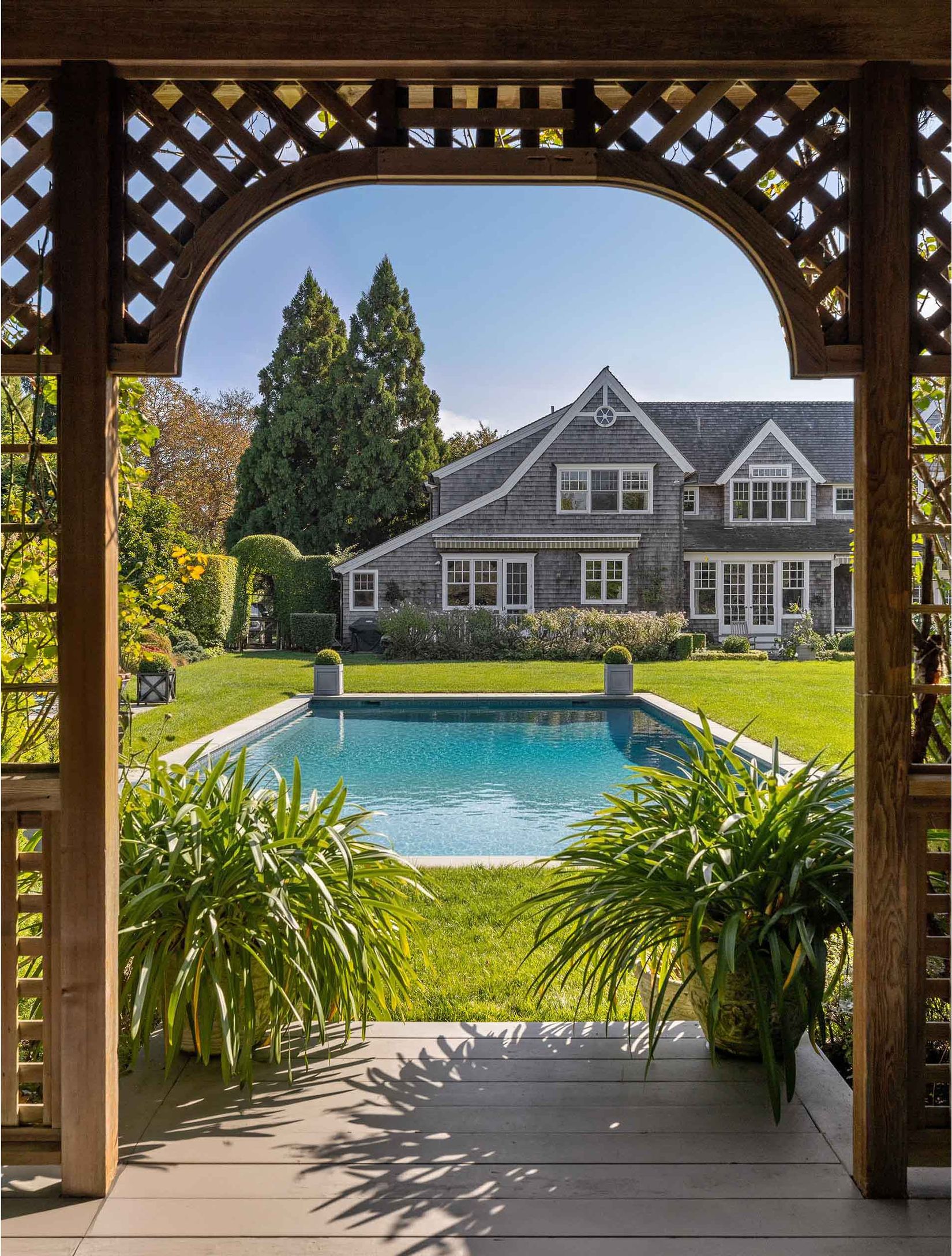 359 Wickapogue Rd, Southampton, NY 11968 | Out East