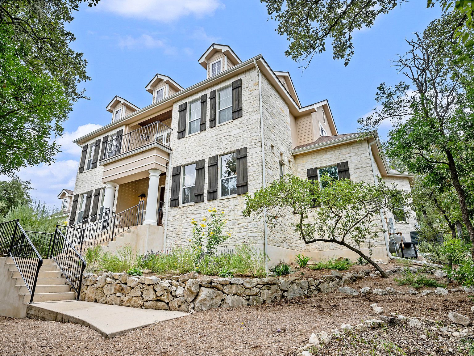 15045 Chinquapin, Helotes, TX 78023 | Zillow